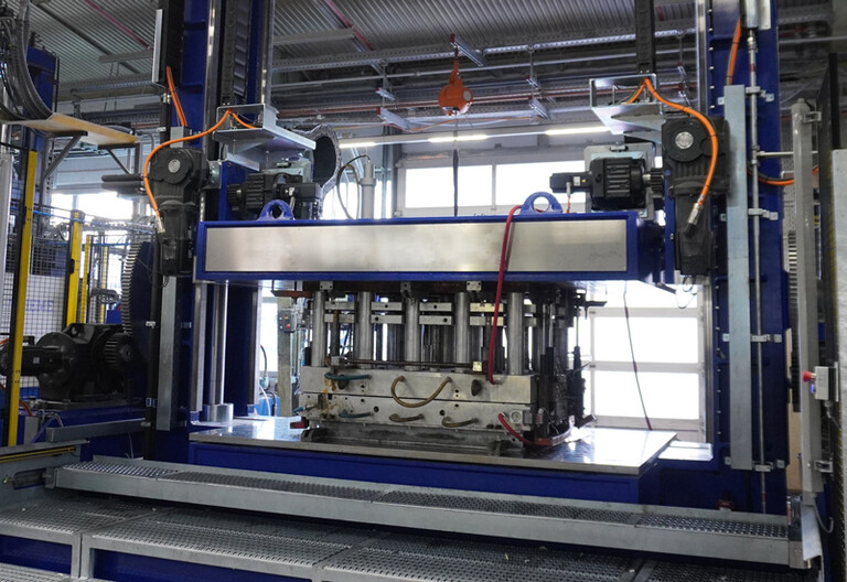 Kunststoff-Formteile Produktion | Moderne Fertigungstechnologien - Thieme